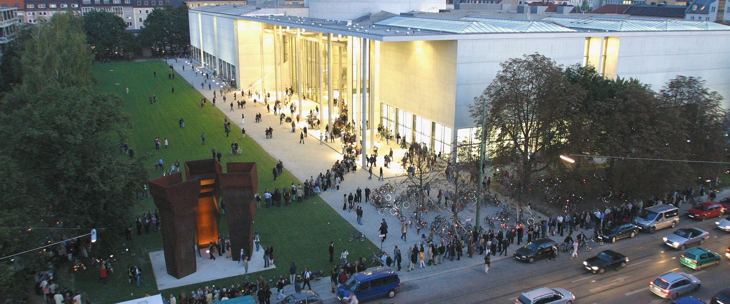 Twenty, now what? The Pinakothek der Moderne from the competition to ...